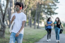 10 Ways to Keep Safe on Your College Campus | SafeWise