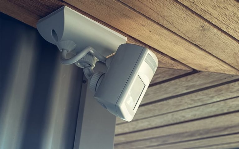 Best Motion Sensor Security Cameras of 2025 | SafeWise