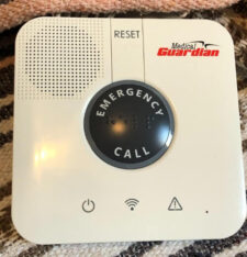 Medical Guardian Product Guide | SafeWise