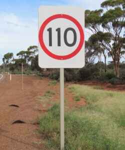 Traveller's guide to road rules and road signs in Australia | SafeWise