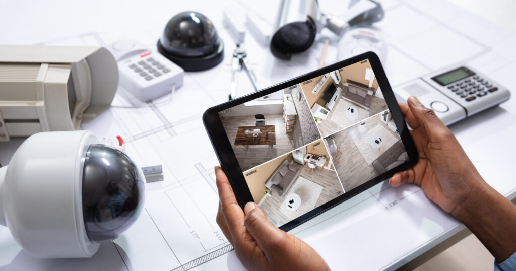 Dome vs. bullet security cameras: Which is best for you? | SafeWise