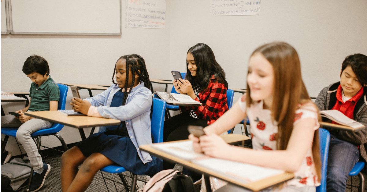 Alarming New Research on How Kids Use Phones | SafeWise